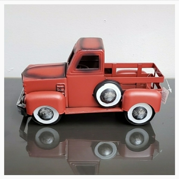 Southern Living | Accents | Red Vintage Model Metal Pick Up Truck Nwt ...